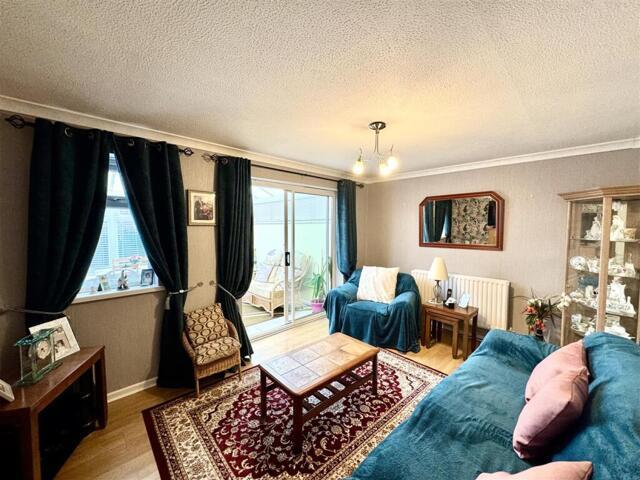 House 2 Bedroom For Sale Wye Kent 245000 ES99380833