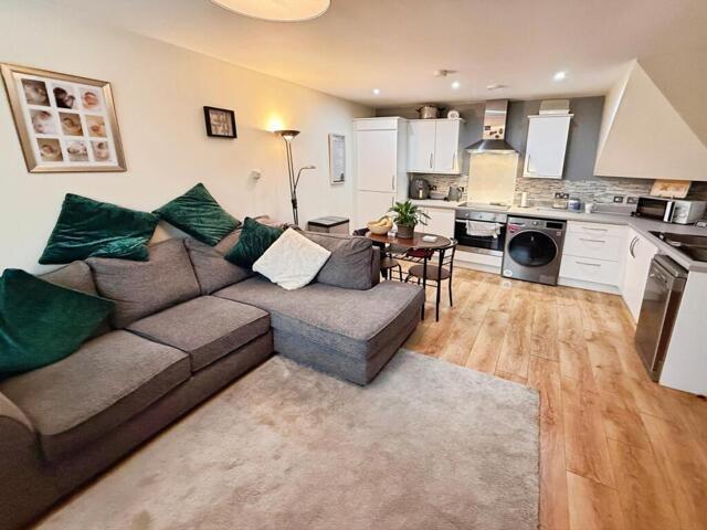 House 2 Bedroom For Sale Telford Telford And Wrekin 190000 ES99895350