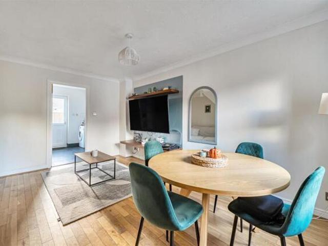 House 2 Bedroom For Sale Twyford Wokingham 425000 ES98262504