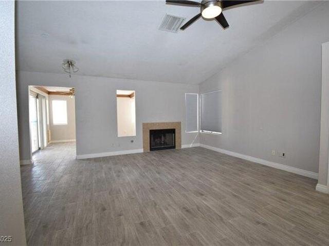 house 2 bedroom, Las Vegas NV 89119 DLS89254508