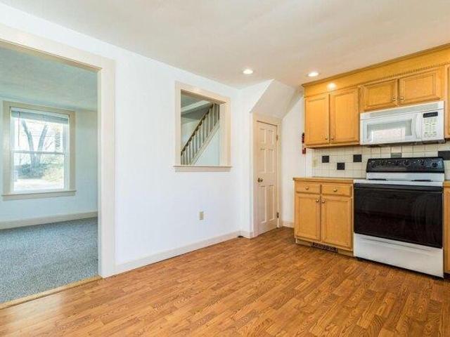 house 2 bedroom, Portsmouth NH 03801 DS88182230