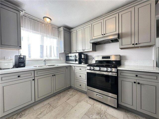 house 2 bedroom, Riverside CA 92504 DS88326627