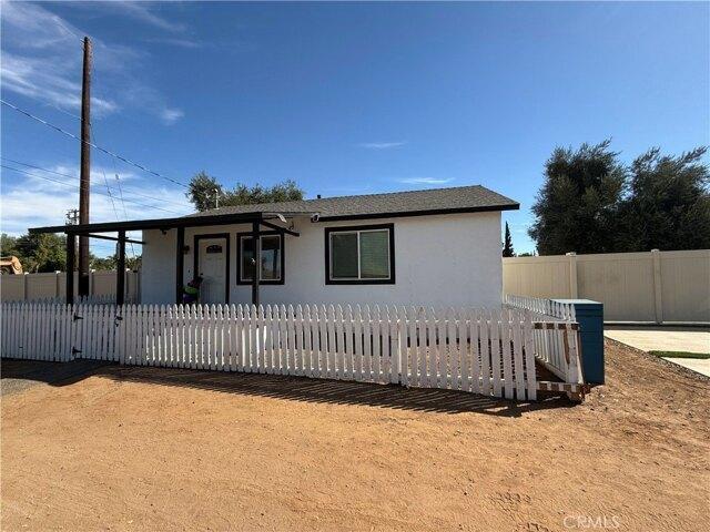 house 2 bedroom, Riverside CA 92504 DS88379447