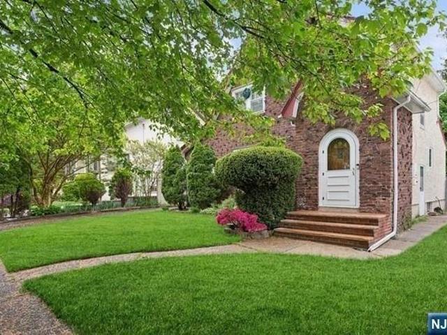house 2 bedroom, Teaneck NJ 07666 DS88625598