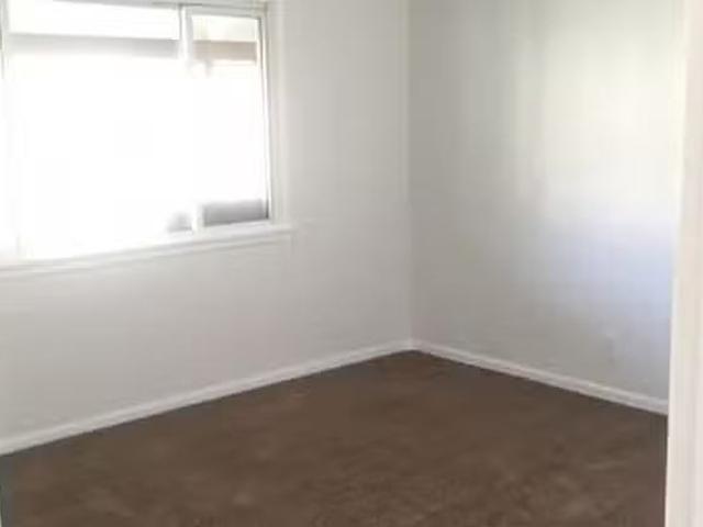 House 2 bedrooms in Burbank