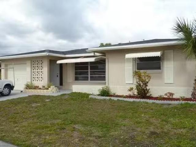 House 2 bedrooms in Tamarac