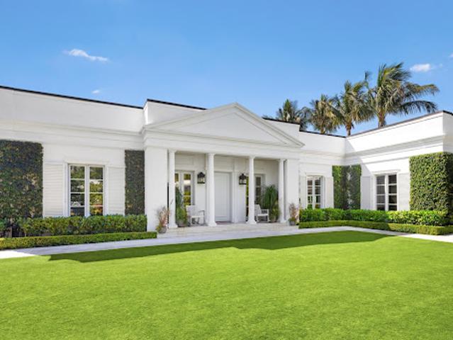 House with pool and garden