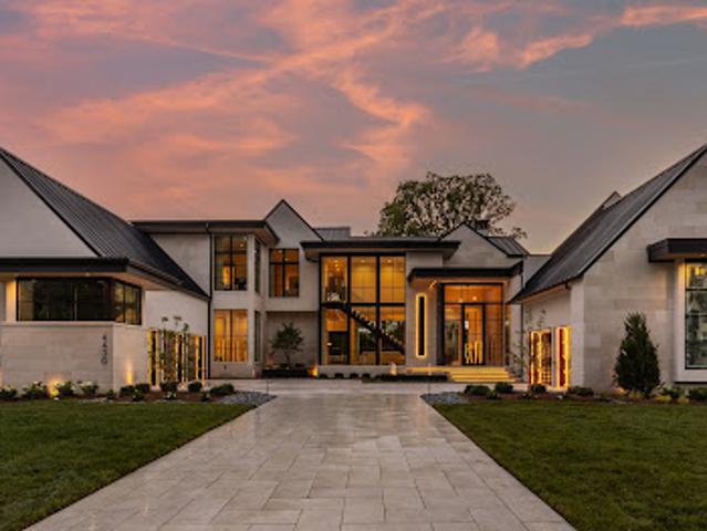 House with pool