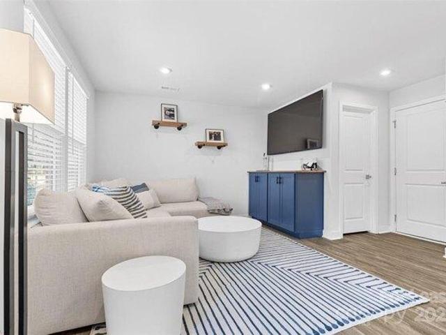house 3 bedroom, Charlotte NC 28211 DS88561106