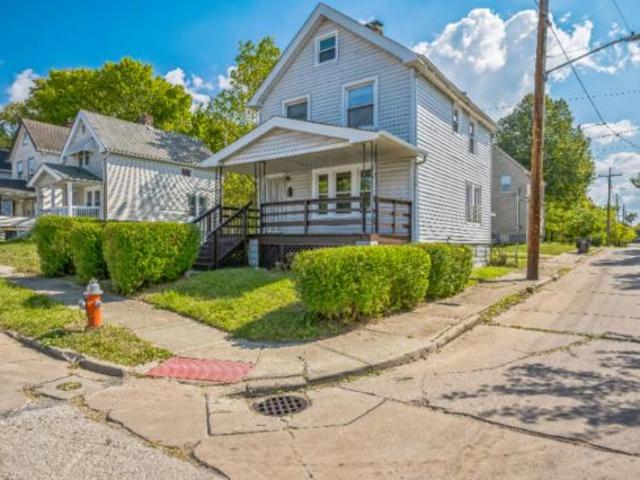house 3 bedroom, Cleveland OH 44105 DLS87381285