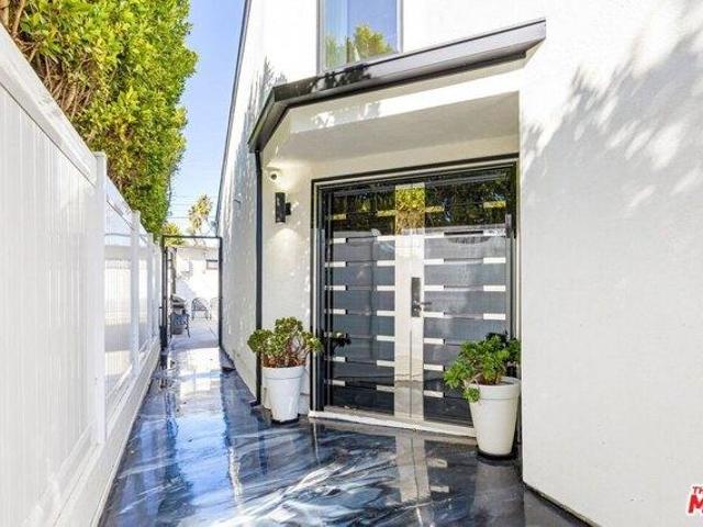house 3 bedroom, Glendale CA 91201 DS88193264