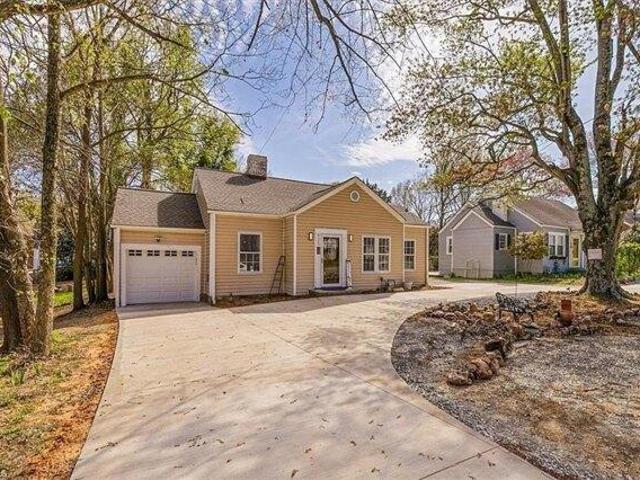 house 3 bedroom, Greensboro NC 27408 DS89886672