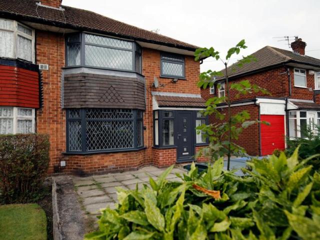 House 3 Bedroom For Rent Cheadle Cheadle 2980 ES102917014