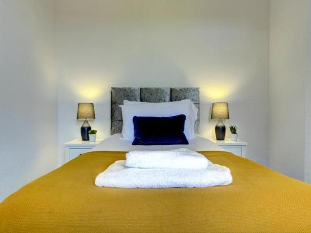 House 3 Bedroom For Rent Bedford Bedford 6500 ELS87206713