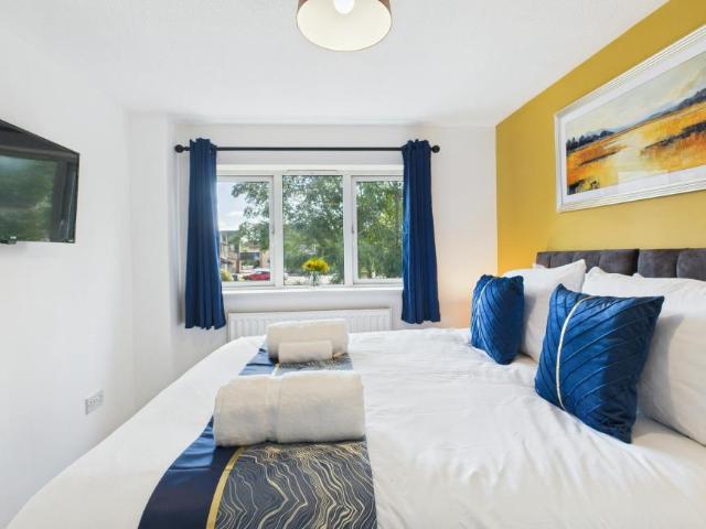 House 3 Bedroom For Rent Bishops Cleeve Bishops Cleeve 2800 ES95847328