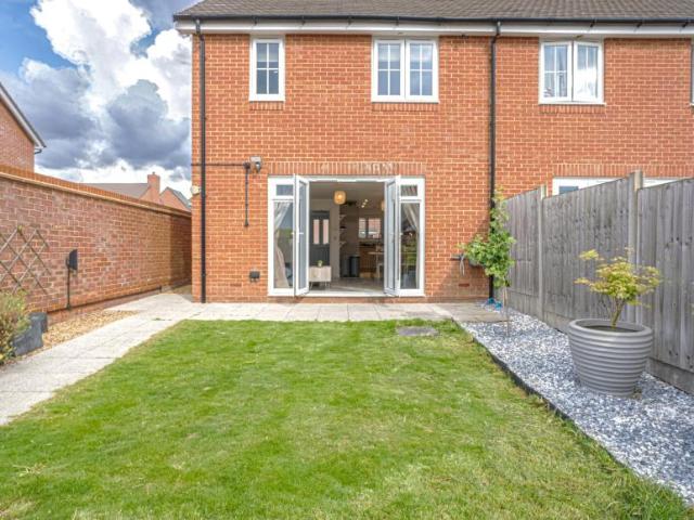 House 3 Bedroom For Rent Bishops Stortford Bishops Stortford 2700 ELS102086488