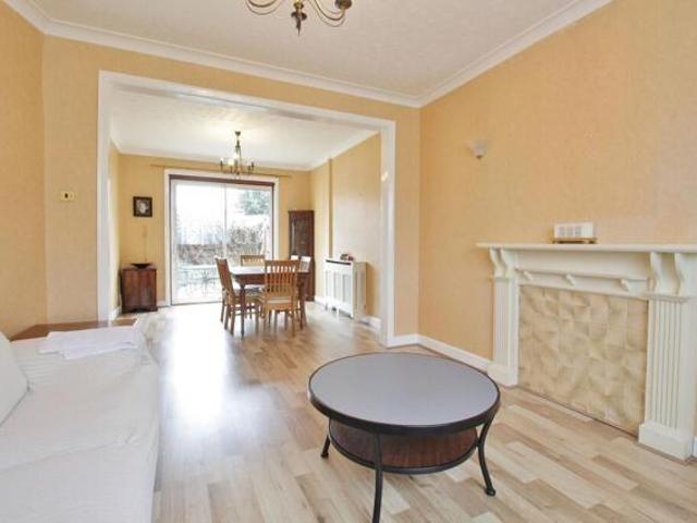 House 3 Bedroom For Rent Isleworth Great London 2350 ELS100966289