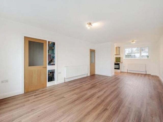 House 3 Bedroom For Rent Lancs Lancashire 1400 ELS101540442