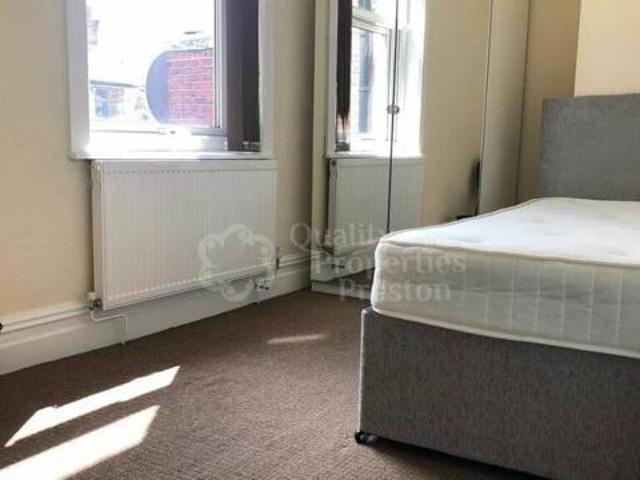 House 3 Bedroom For Rent Lancs Lancashire 1495 ELS100336687