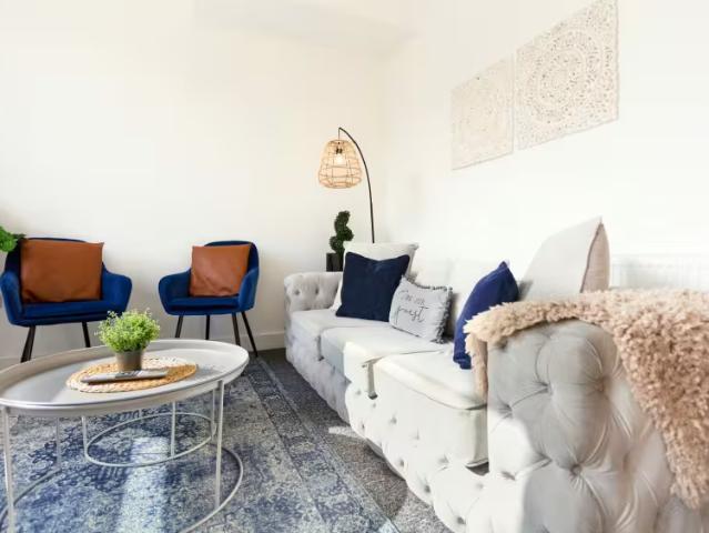 House 3 Bedroom For Rent Leeds Leeds 4250 ELS98065000
