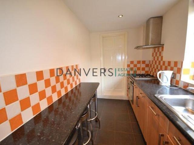 House 3 Bedroom For Rent Leicester Leicestershire 1300 ES101117624