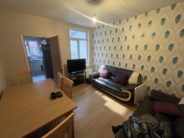 House 3 Bedroom For Rent Lenton East Midlands 1499 ES103091337
