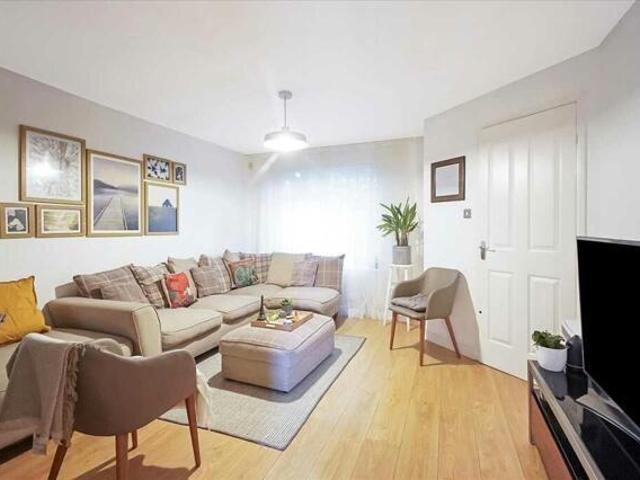 House 3 Bedroom For Rent Lindsayfield Lindsayfield 223000 LS88038886