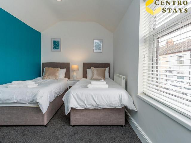 House 3 Bedroom For Rent Northampton Northampton 3350 ES87206281