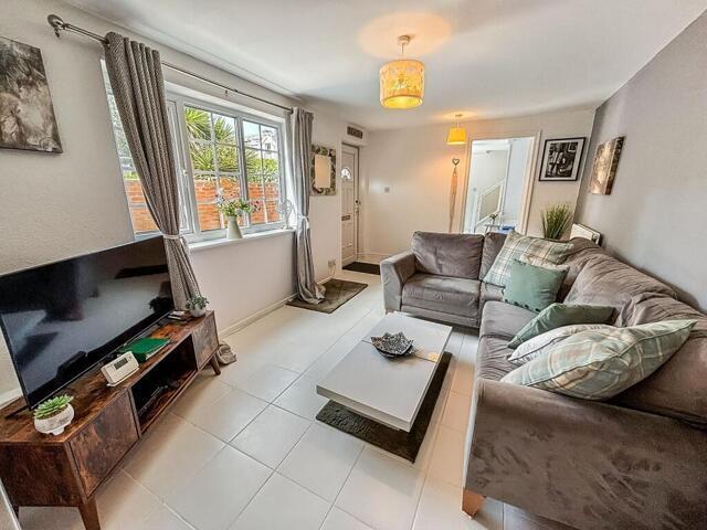 House 3 Bedroom For Rent Southport Merseyside 26000 ES100464346