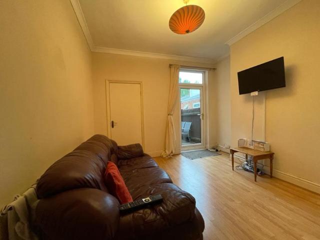 House 3 Bedroom For Rent Selly Oak West Midlands 1343 ES102700800