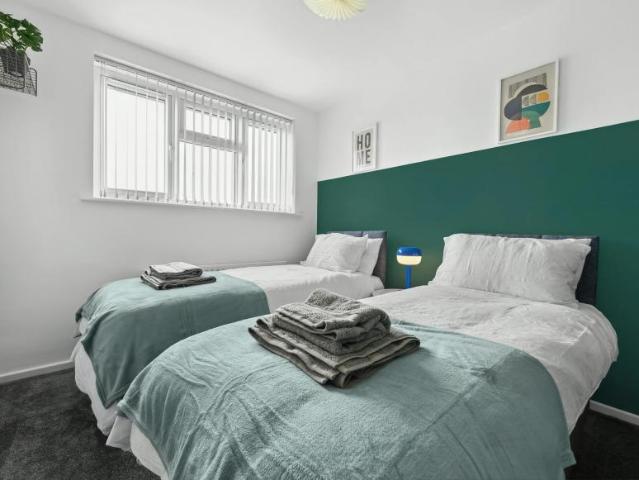 House 3 Bedroom For Rent Royal Leamington Spa Royal Leamington Spa 3800 ELS90033040