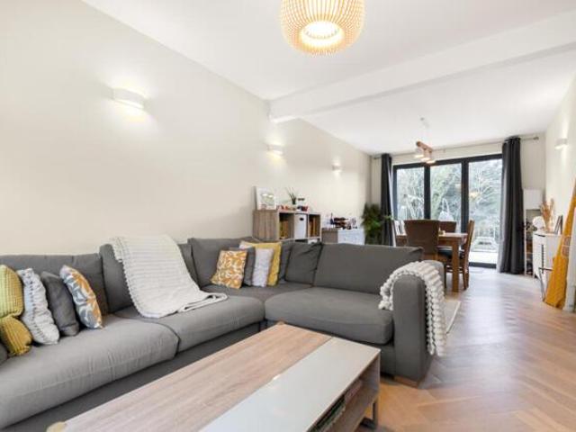 House 3 Bedroom For Sale Coulsdon Greater London 650000 ES98321866
