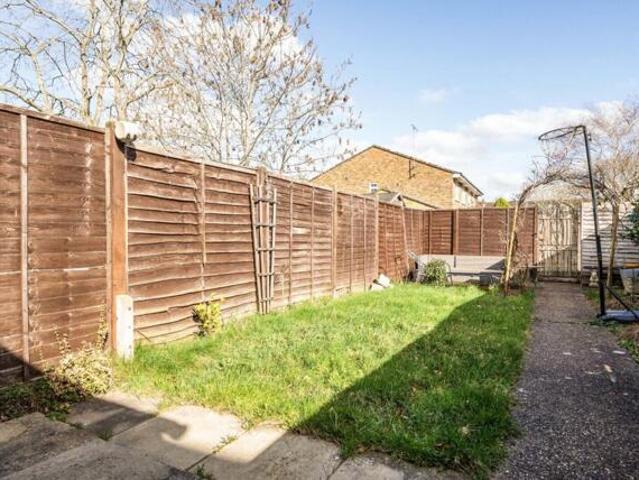 House 3 Bedroom For Sale Cobham Surrey 525000 ES100787058