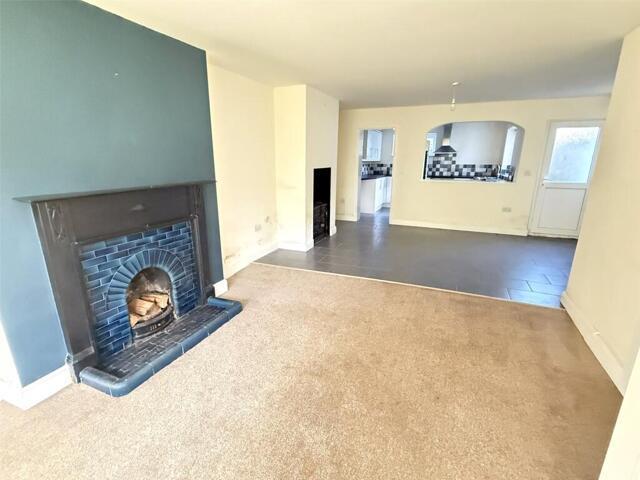 House 3 Bedroom For Sale Cornwell Cornwall 275000 ES98800951