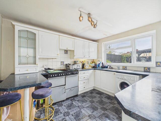 House 3 Bedroom For Sale Caerphilly Caerphilly 259950 ELS100263216