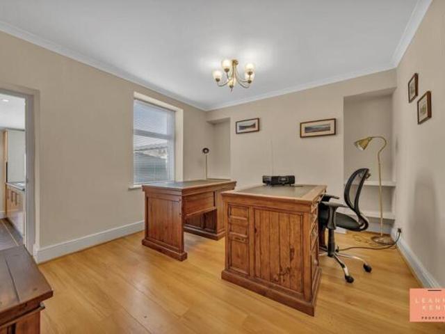 House 3 Bedroom For Sale Caerphilly Caerphilly 280000 ES100881356