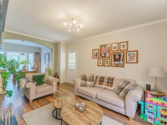House 3 Bedroom For Sale Castleford Wakefield 260000 ES99029545