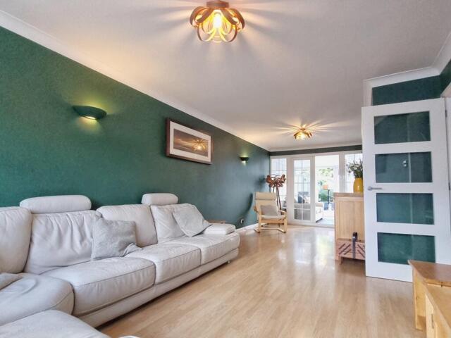 House 3 Bedroom For Sale Central Bedfordshire Central Bedfordshire 400000 ES100342830