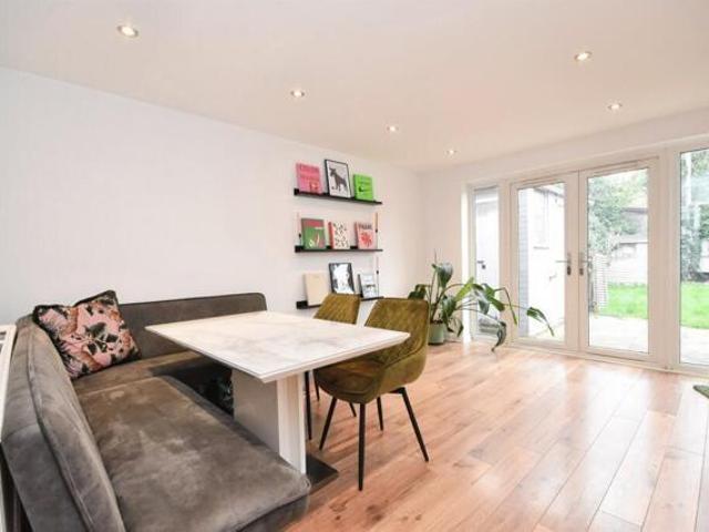 House 3 Bedroom For Sale Chelmsford Essex 400000 ELS100787097