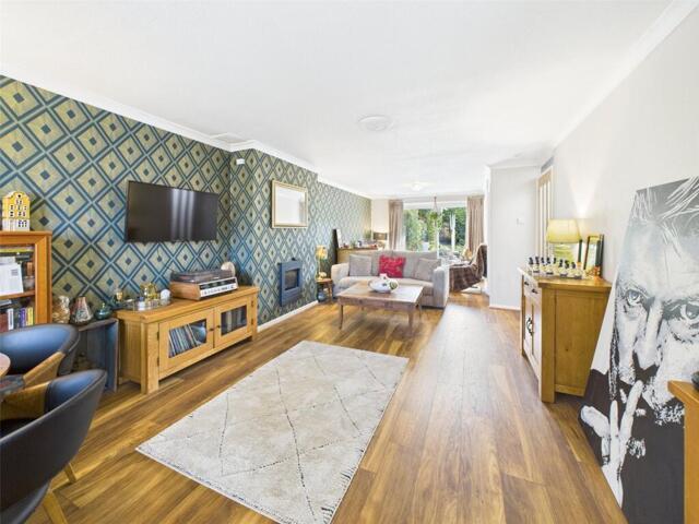 House 3 Bedroom For Sale Cheltenham Gloucestershire 390000 ELS100058083