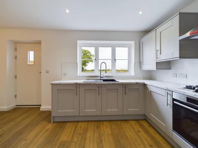 House 3 Bedroom For Sale Cheshire West And Chester Cheshire West And Chester 325000 ES98968823