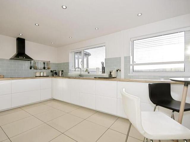 House 3 Bedroom For Sale Chesterfield Derbyshire 450000 ES99290388