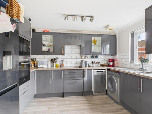 House 3 Bedroom For Sale Chinnor Oxfordshire 475000 ES100096759