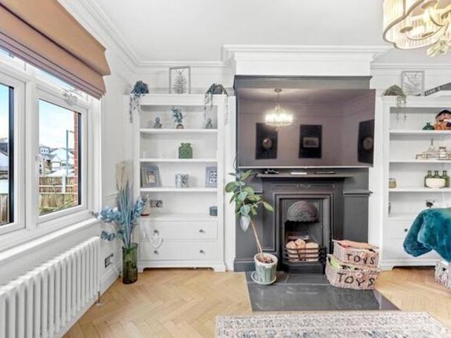 House 3 Bedroom For Sale Chipping Ongar Essex 550000 ELS101891904