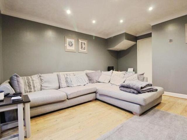 House 3 Bedroom For Sale Clacton Essex 230000 ES101060160