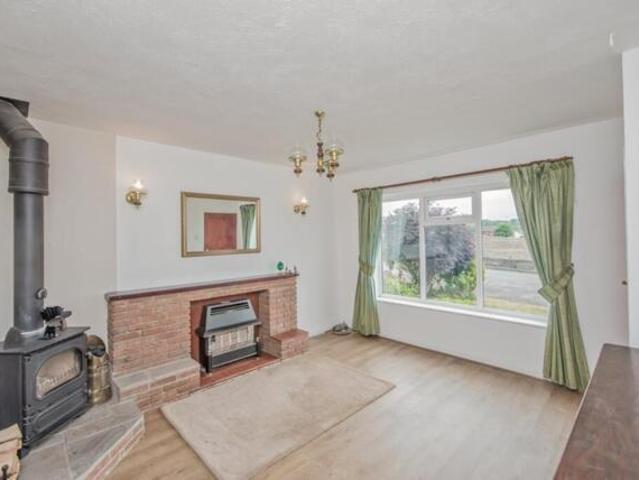 House 3 Bedroom For Sale Cleckheaton Kirklees 214950 ELS101278243