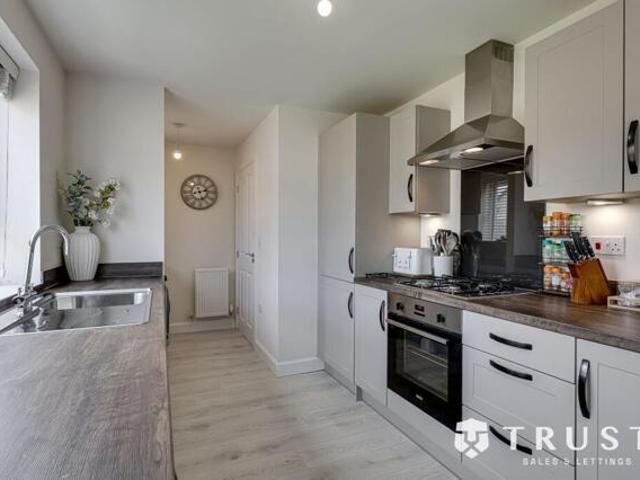 House 3 Bedroom For Sale Cleckheaton Kirklees 325000 ELS101931649
