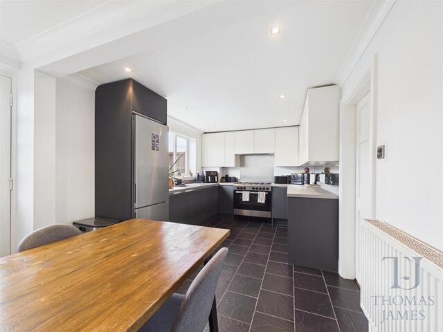 House 3 Bedroom For Sale Clifton Bedfordshire 210000 ES100854859