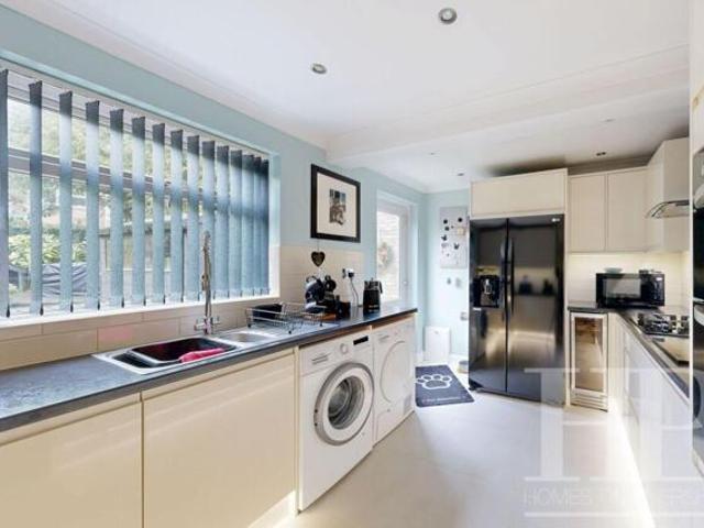 House 3 Bedroom For Sale Crawley West Sussex 415000 ELS99840517