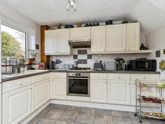 House 3 Bedroom For Sale Crawley West Sussex 350000 ELS101931519